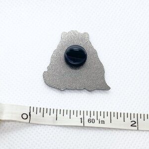 Warner Bros. | Jewelry | Pin Hufflepuff Harry Potter Hogwarts House ...